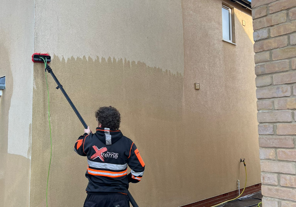 Render Cleaning Cambridge & Cambridgeshire | Pro Clean Xtreme